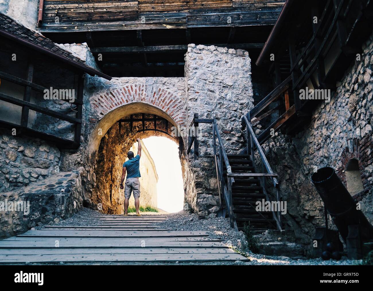 Raised arch hi-res stock photography and images - Alamy