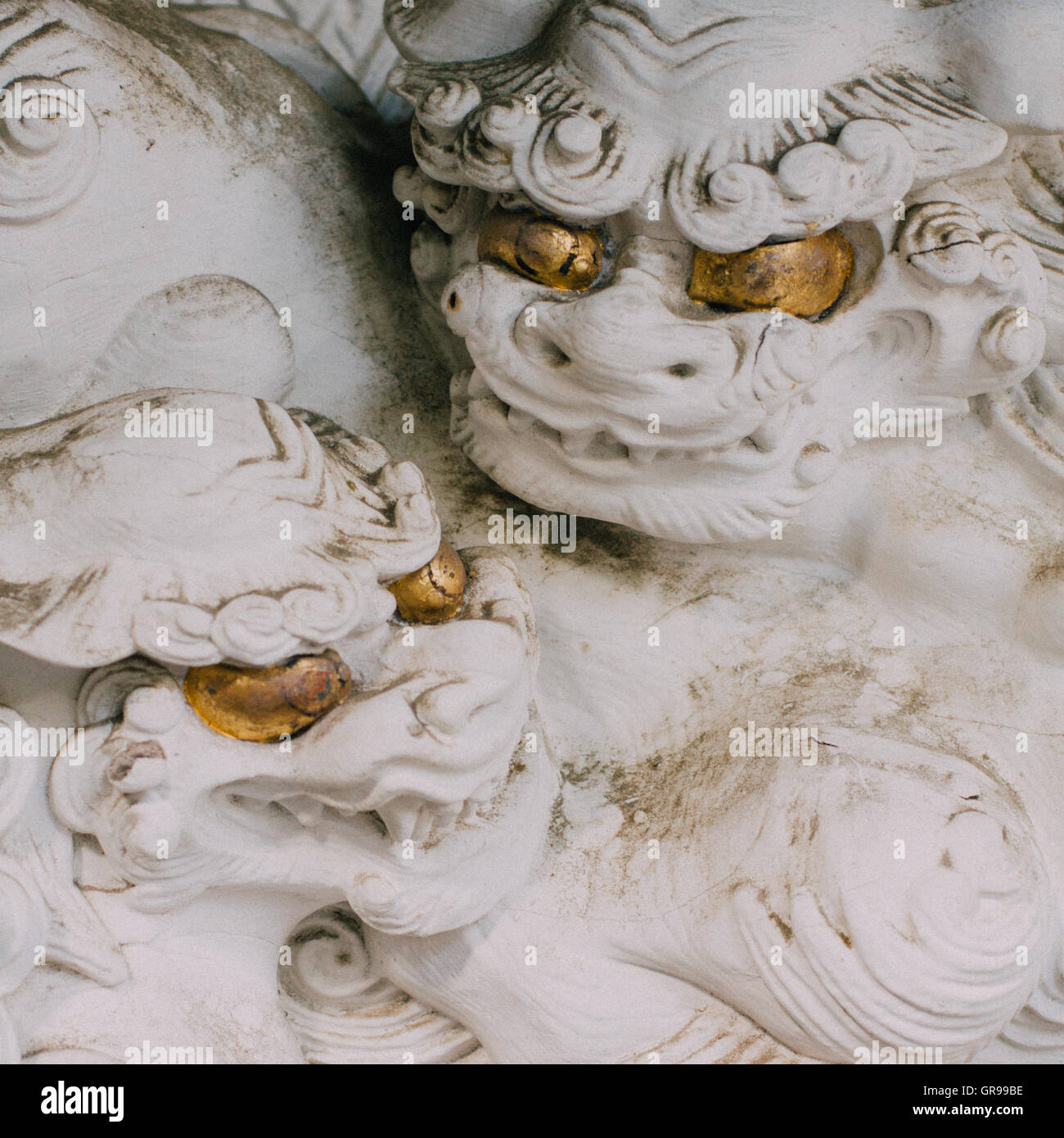 White Statues High Resolution Stock Photography and Images - Alamy