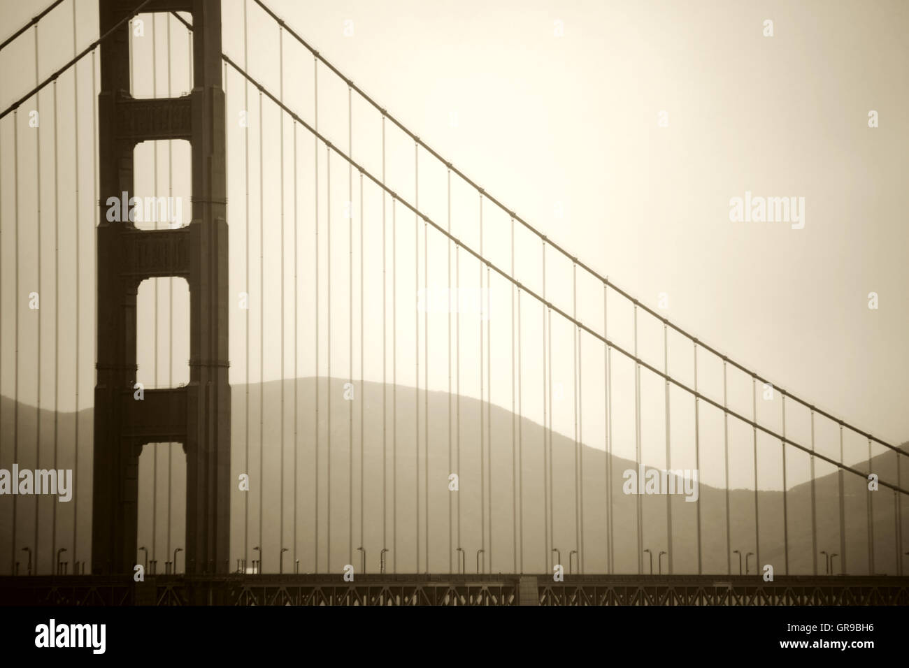 Pillar Of Golden Gate Bridge Stock Photo - Alamy