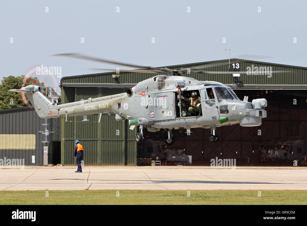 Royal navy mk8 lynx helicopter hi-res stock photography and images - Alamy