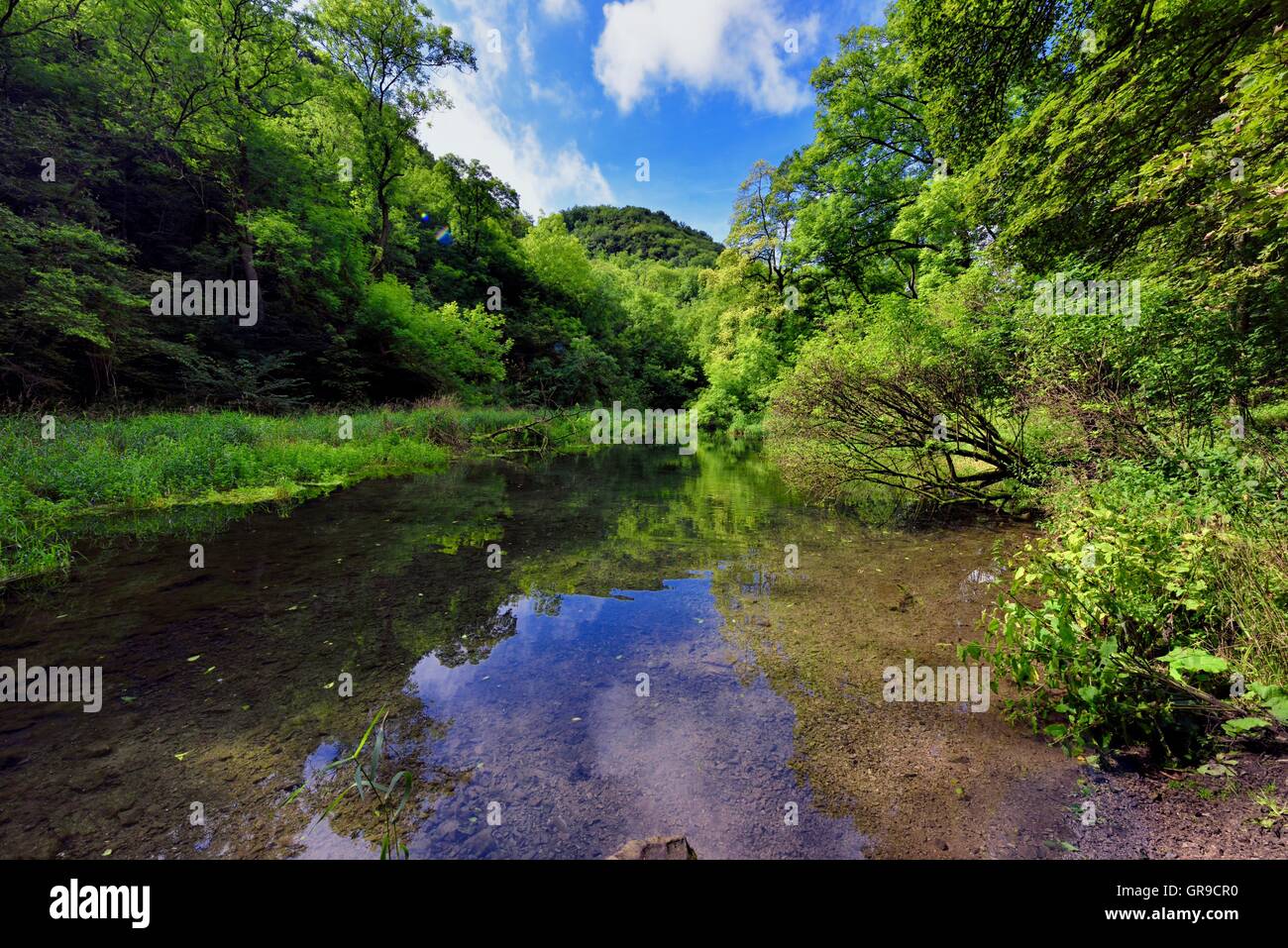 River lathkill hi-res stock photography and images - Alamy
