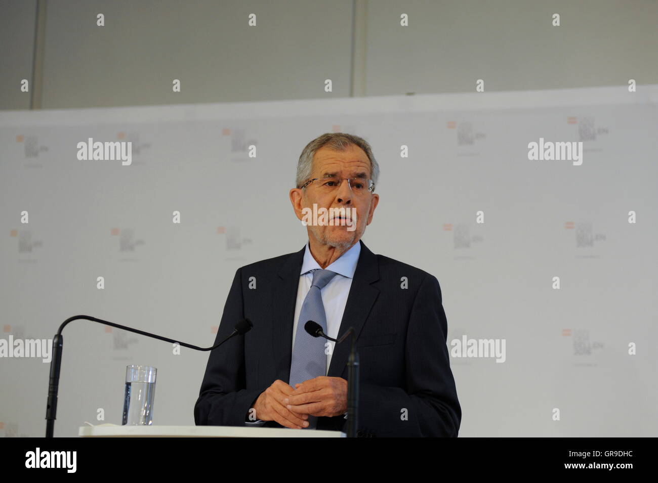 Austrian president alexander van der bellen hi-res stock photography ...
