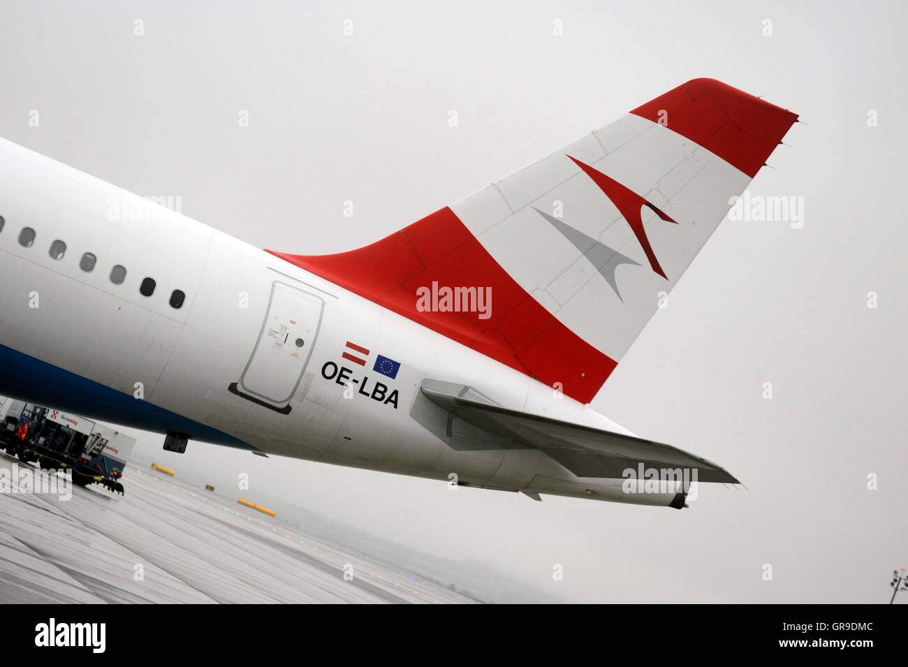 Austrian Airline At The Vienna International Airport Stock Photo - Alamy