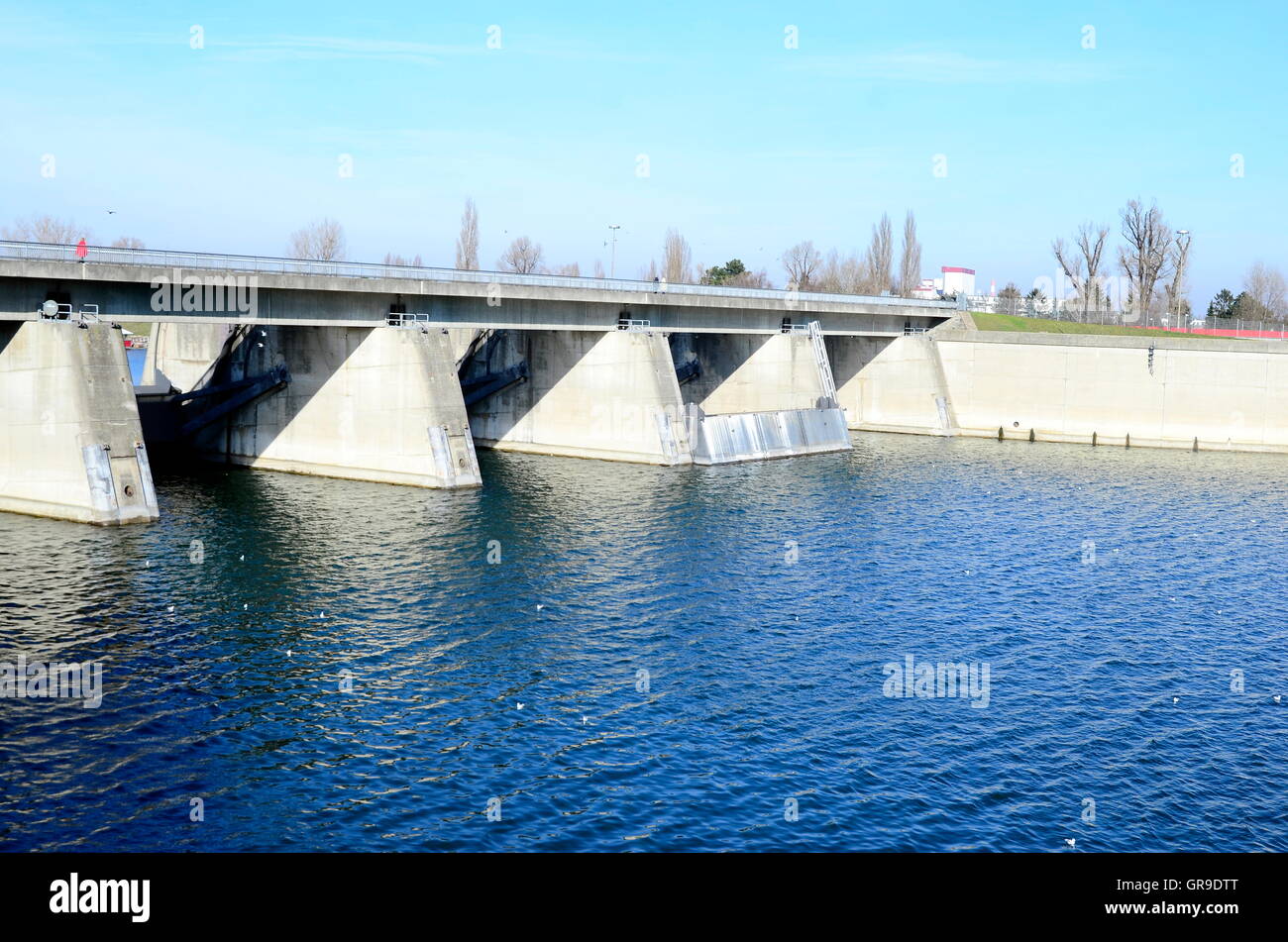 Neue Donau Wehr 1, Vienna Stock Photo - Alamy
