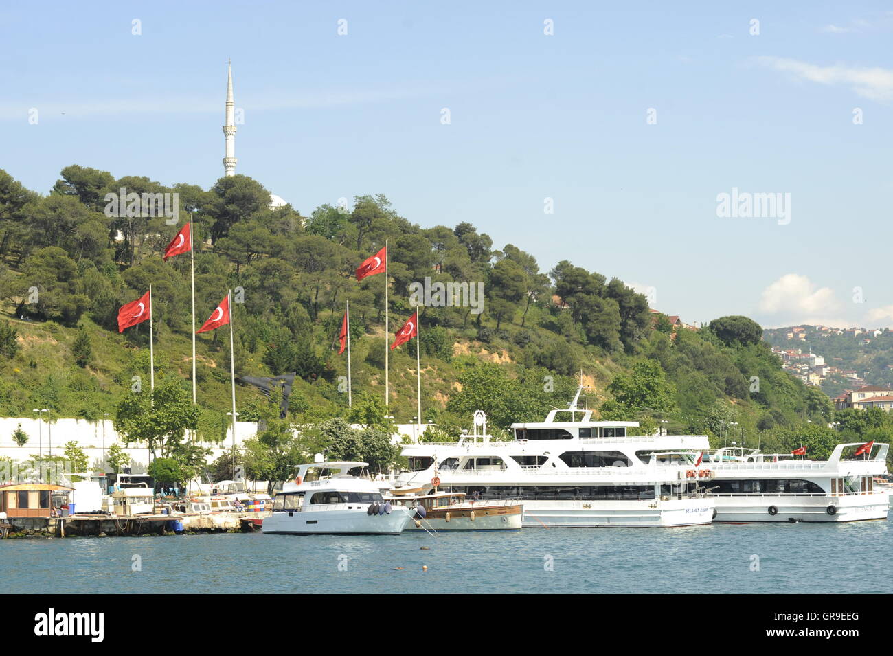Bosphorus waterway hi-res stock photography and images - Alamy