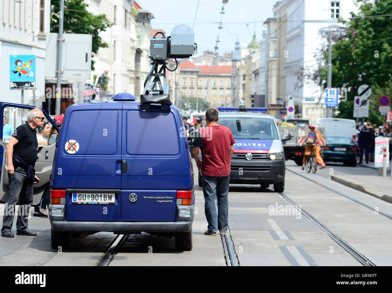 Video police car hi-res stock photography and images - Alamy
