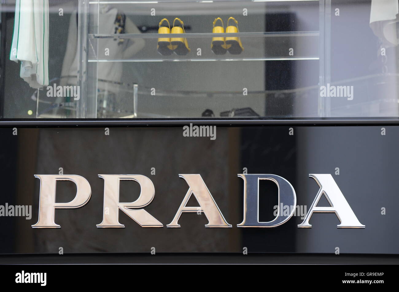 Prada Store In Vienna Stock Photo - Alamy