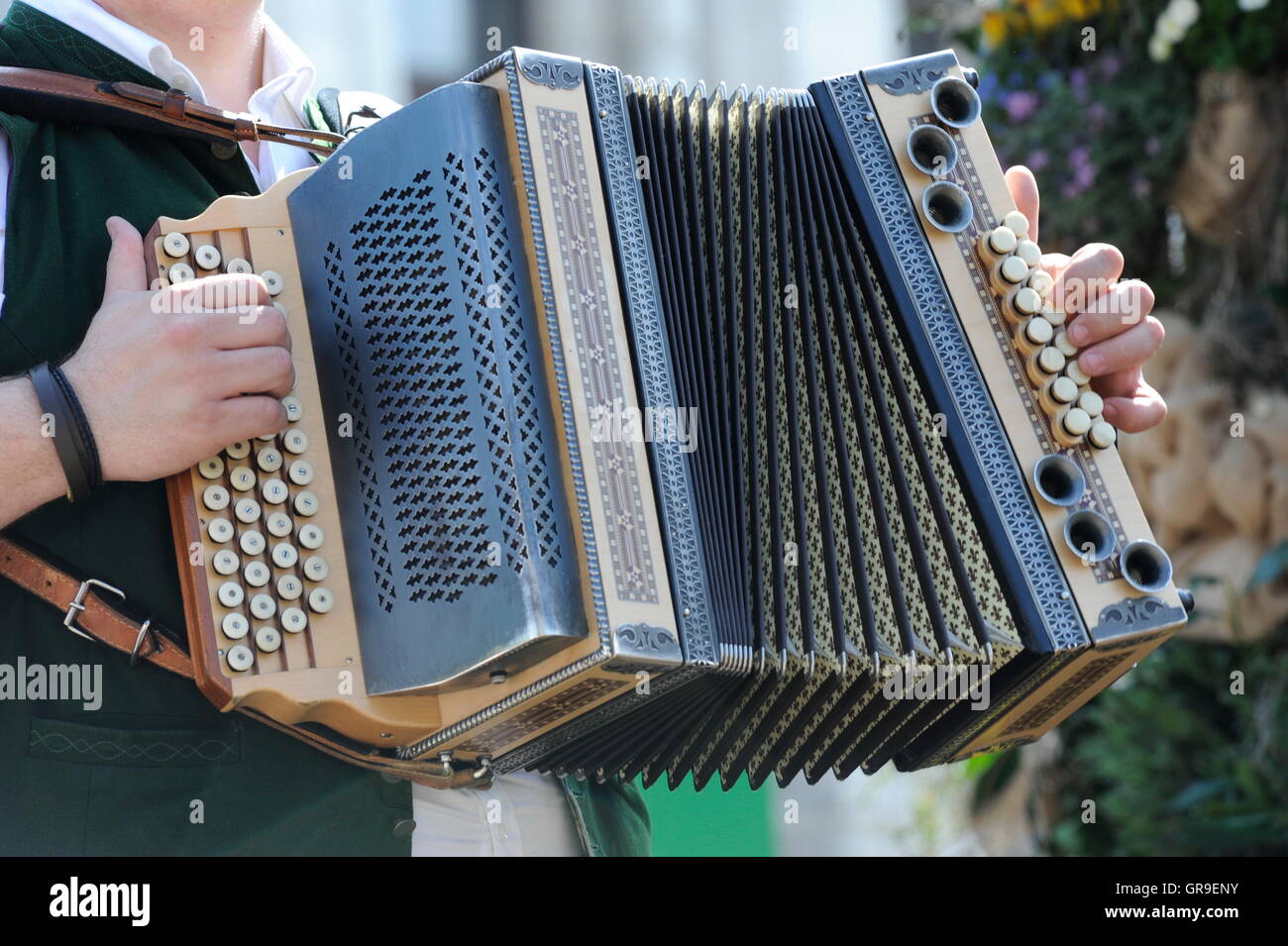 Austrian style clothing hi-res stock photography and images - Alamy