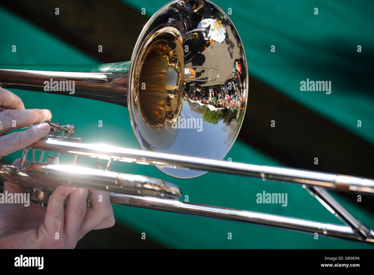 Austrian folk costume hi-res stock photography and images - Alamy