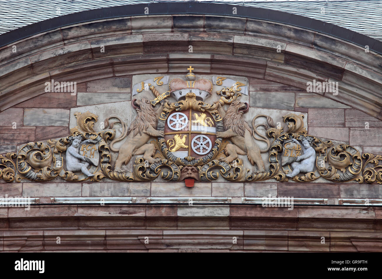 Crest castle hi-res stock photography and images - Alamy