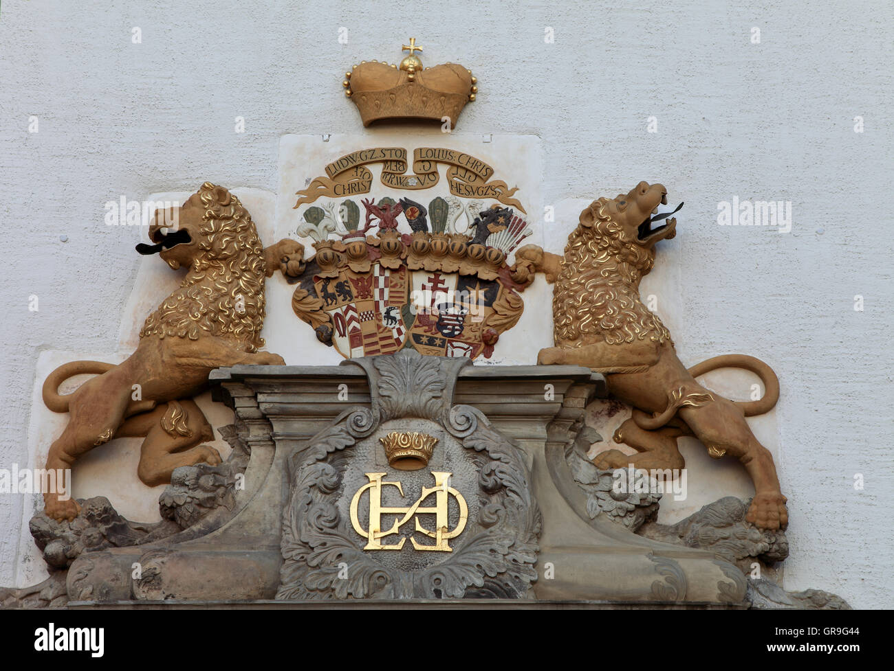 Gilded crest hi-res stock photography and images - Alamy