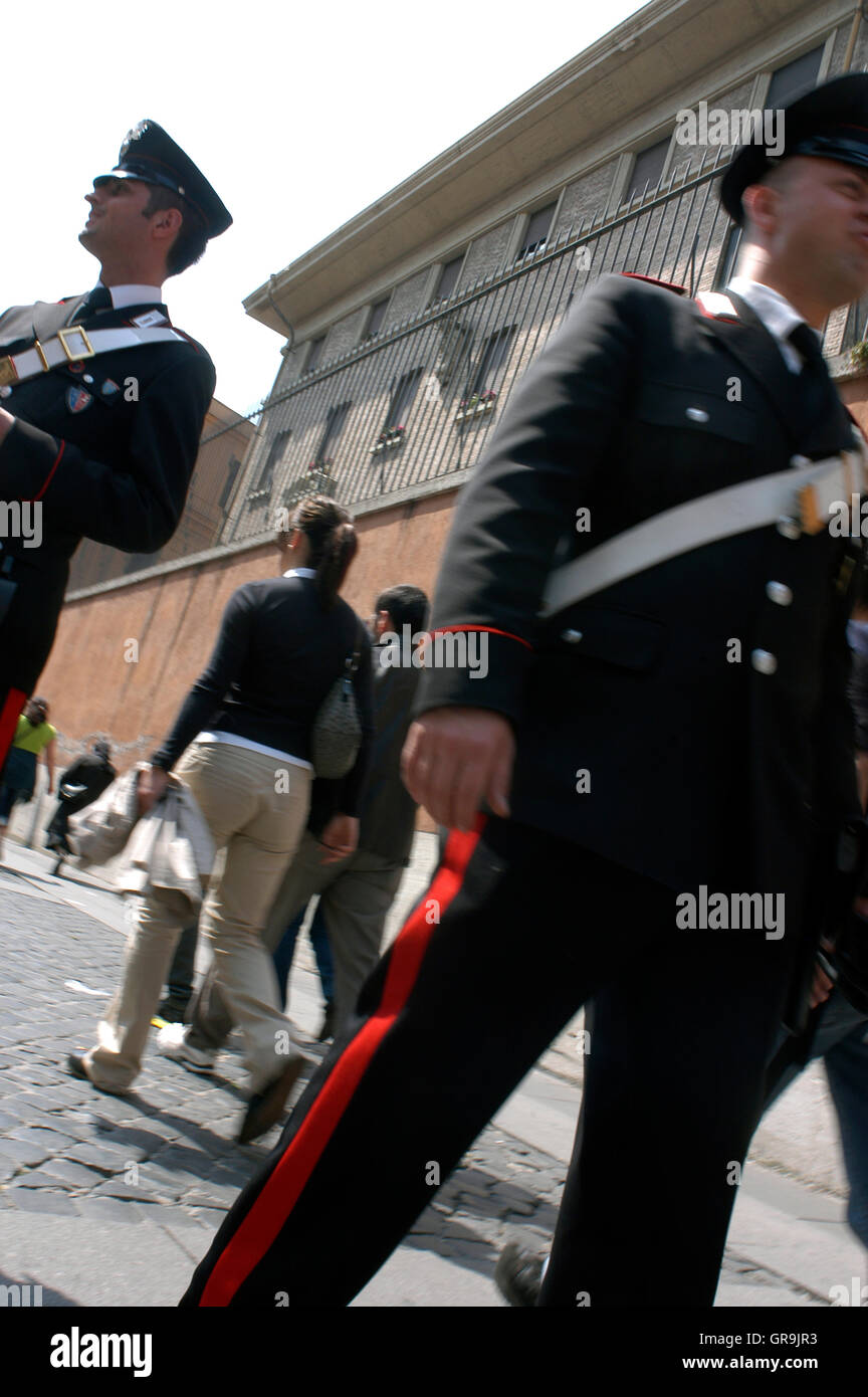 Italian Carabinieri police officer in Vatican City, Rome, Italy Stock ...