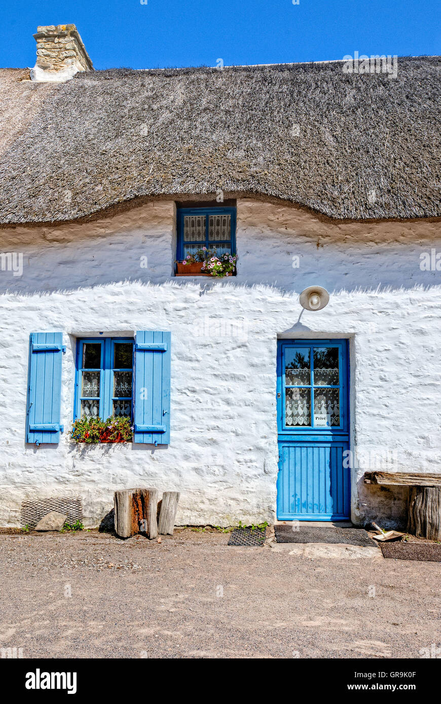 Thatched Farmhouse, Loire Atlantic Stock Photo - Alamy