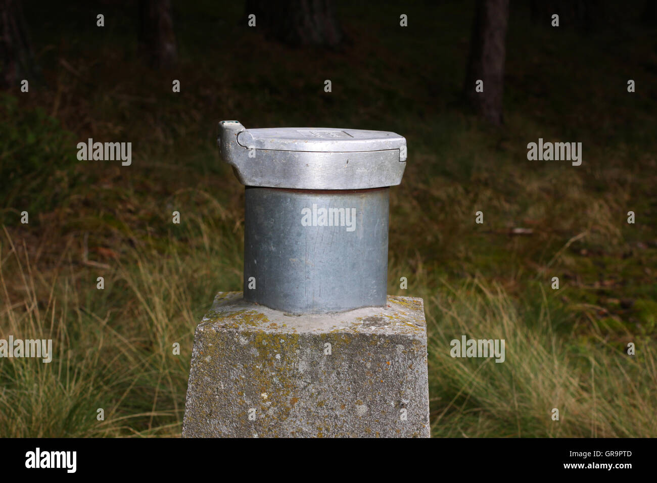 Groundwater hi-res stock photography and images - Alamy