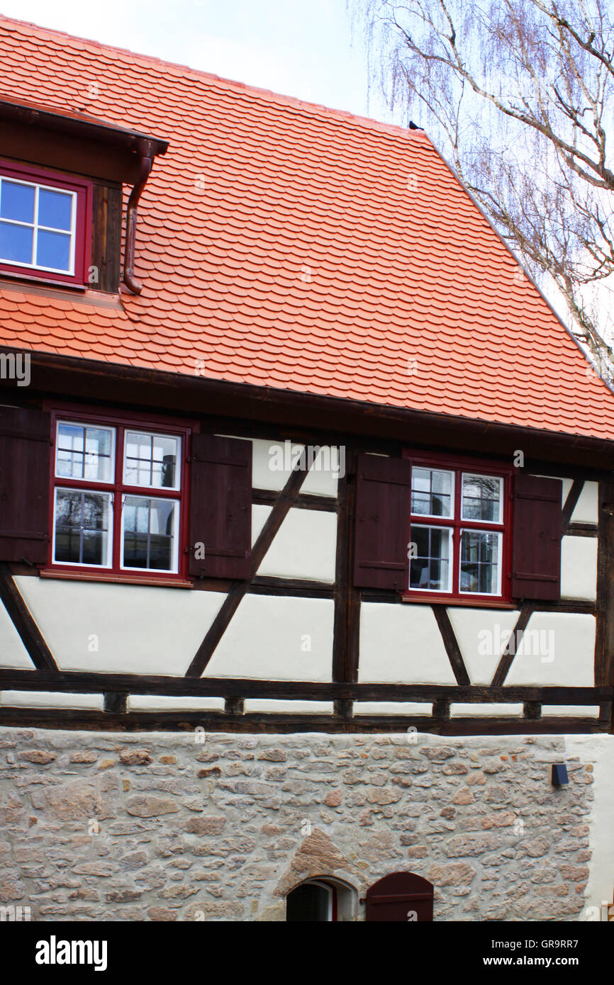 Long truss hi-res stock photography and images - Alamy