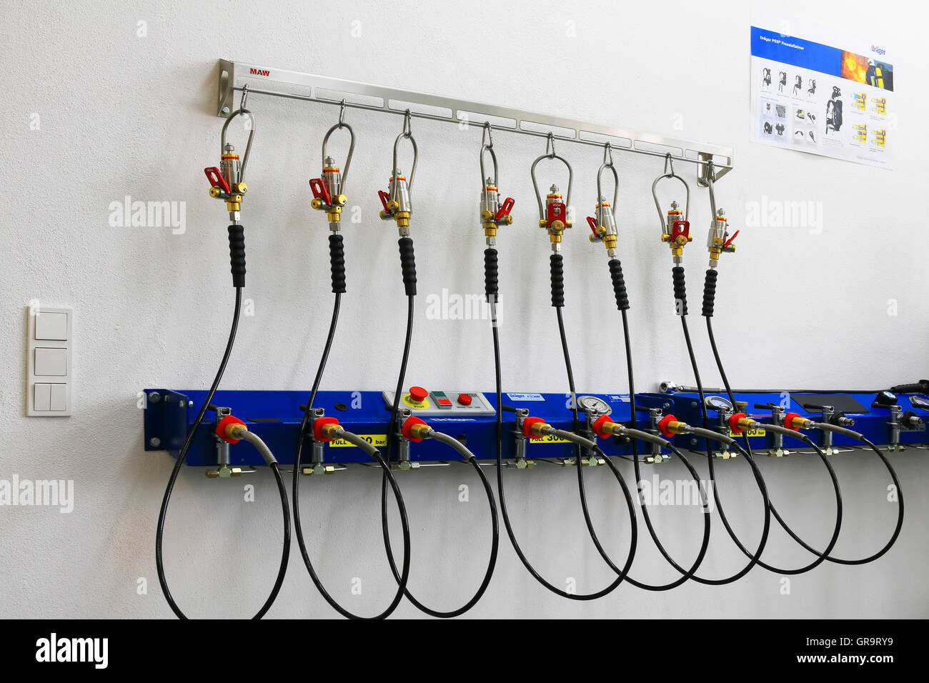 Risky rescue hi-res stock photography and images - Alamy