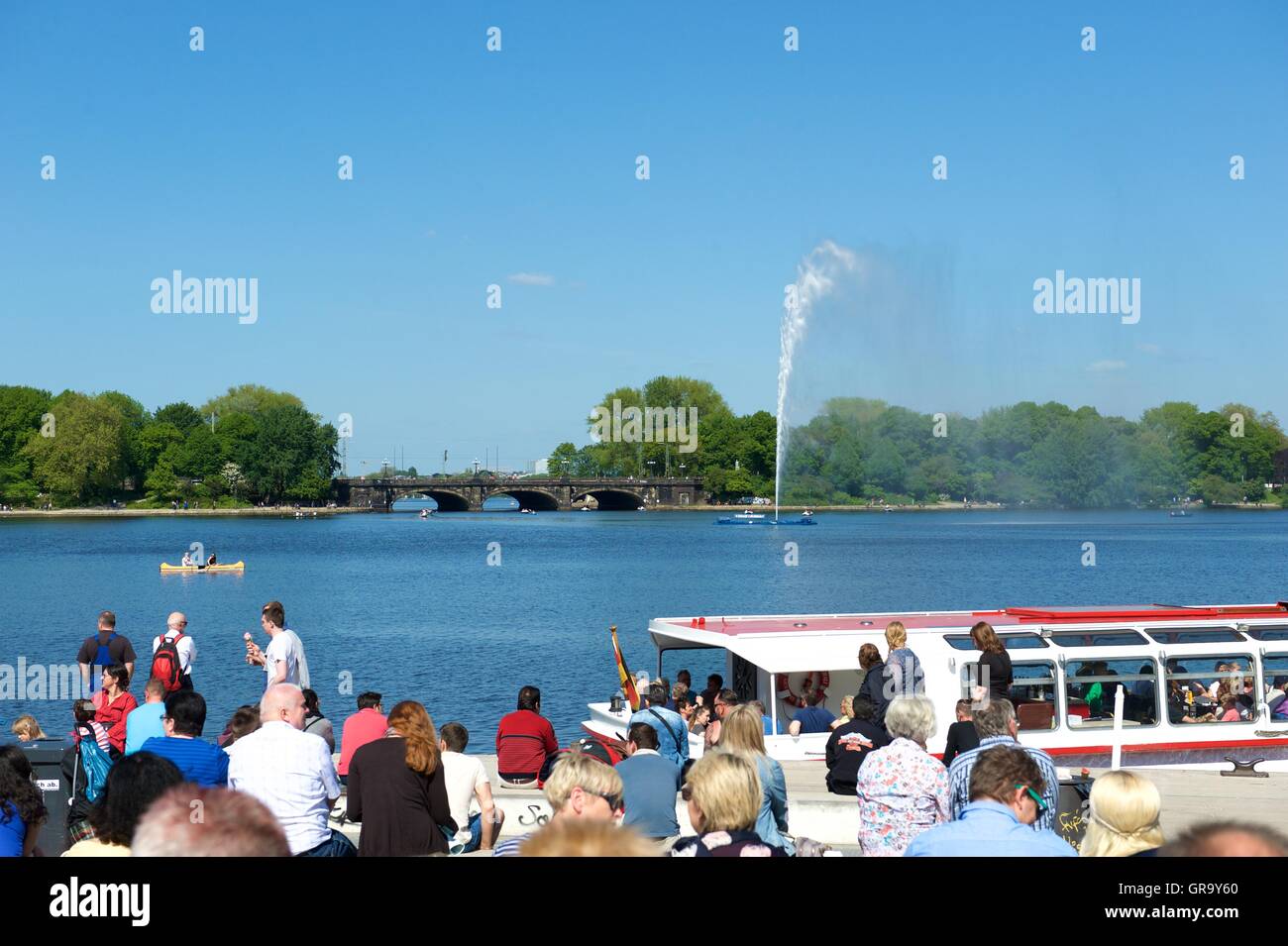 Hamburg alster lakes hi-res stock photography and images - Alamy