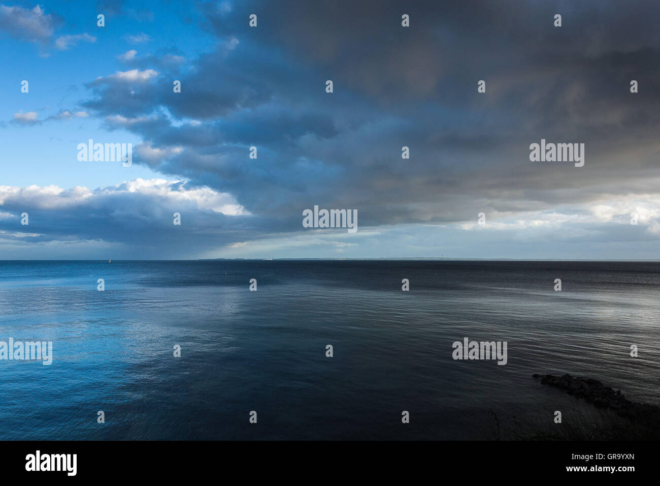 Sea side hi-res stock photography and images - Alamy