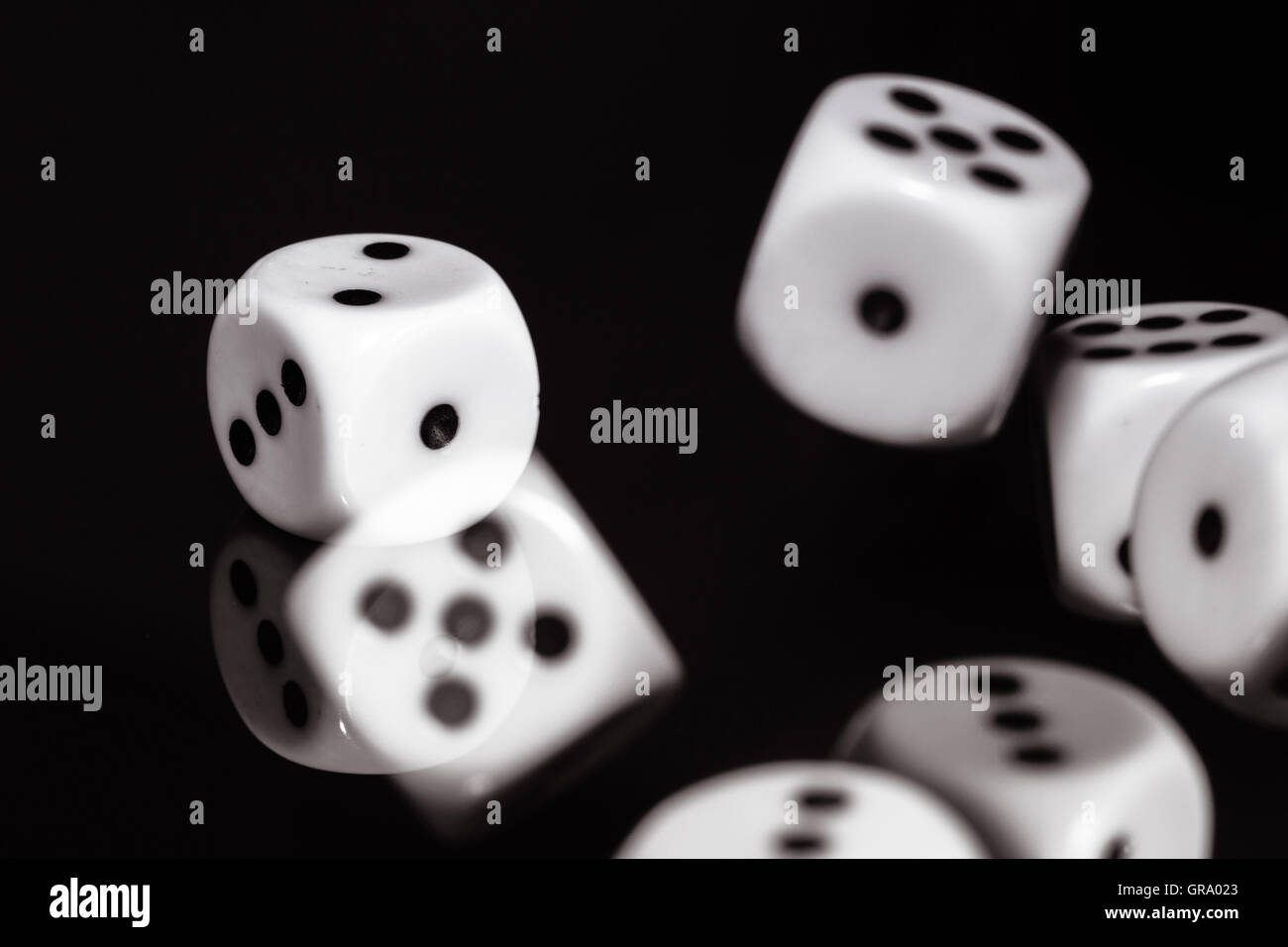 Dice in motion hi-res stock photography and images - Alamy