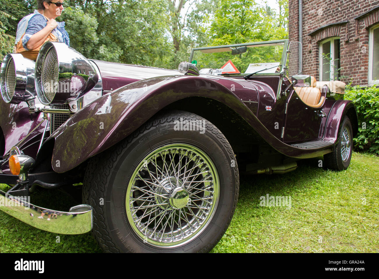 Austin oldtimer hi-res stock photography and images - Alamy
