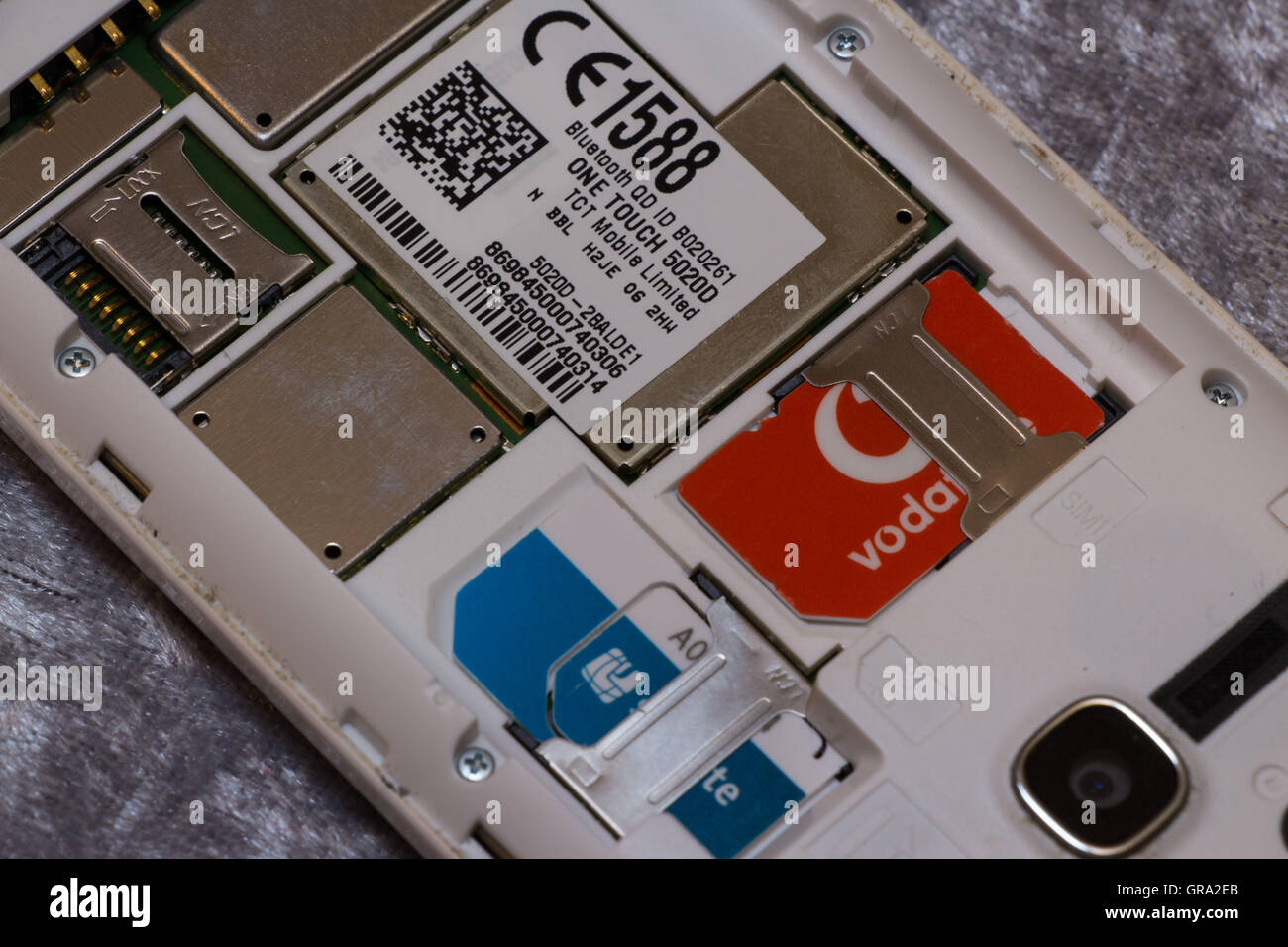 Smartphone Inner Workings Stock Photo - Alamy