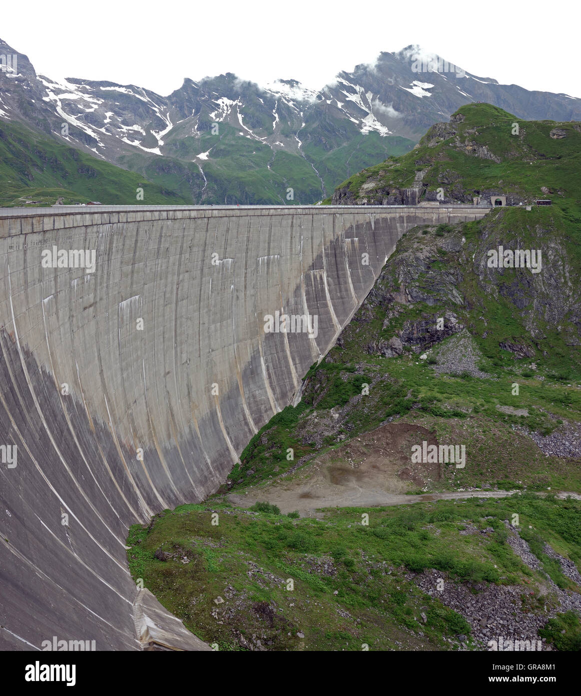 Kaprun Dam, Mooserboden lake Stock Photo - Alamy