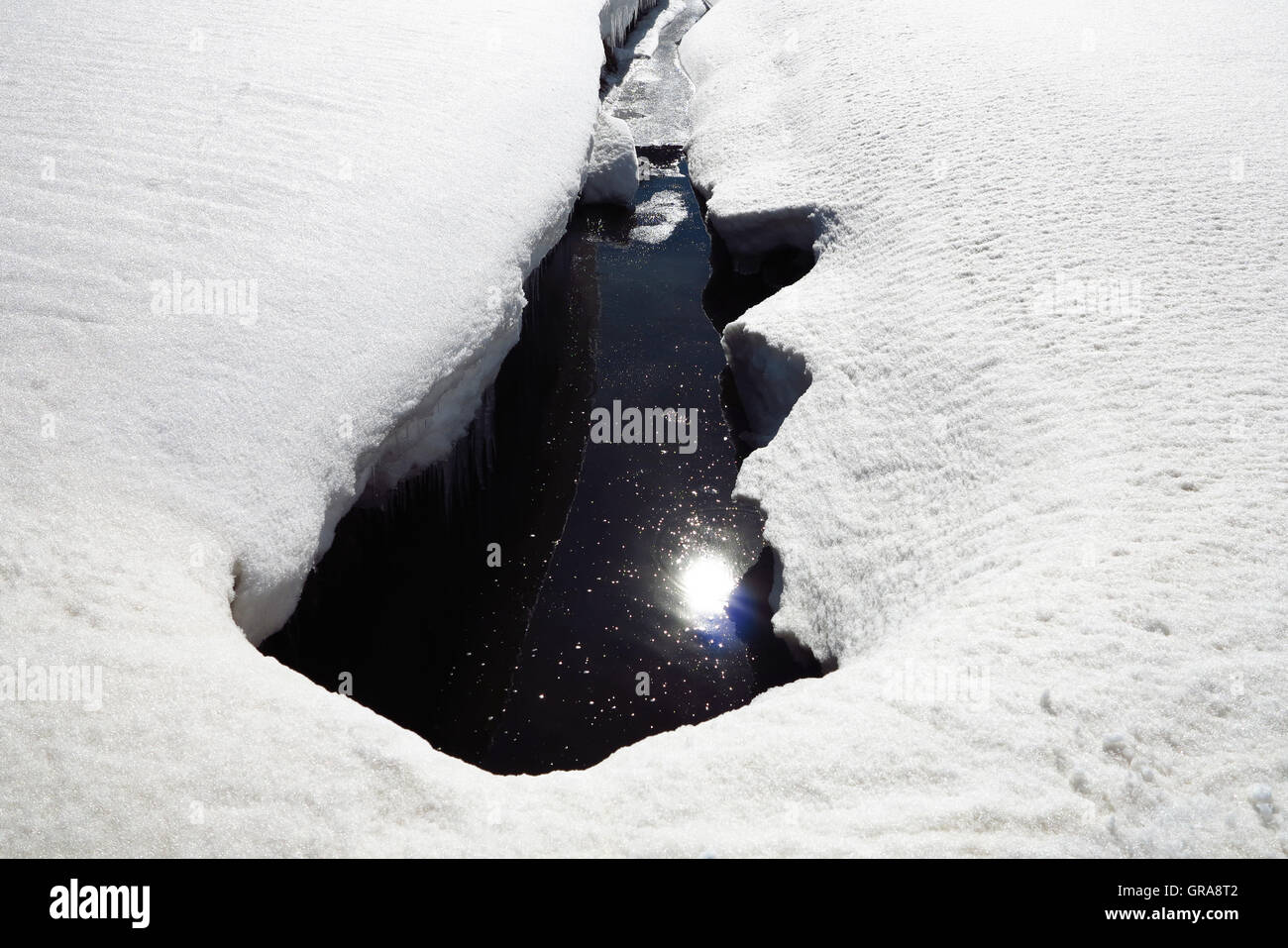 Frigid stream water hi-res stock photography and images - Alamy