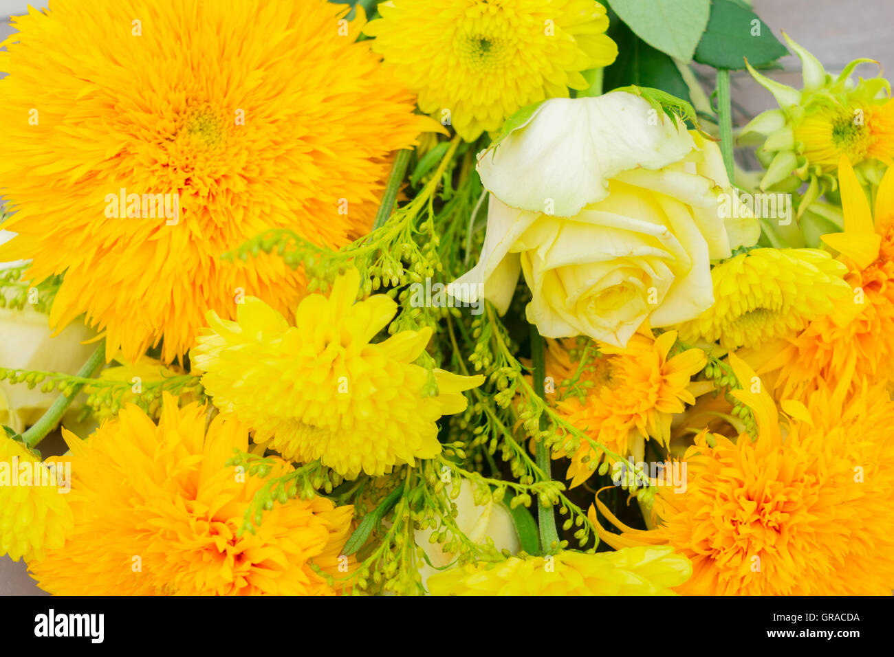 Yellow fall bouquet Stock Photo - Alamy