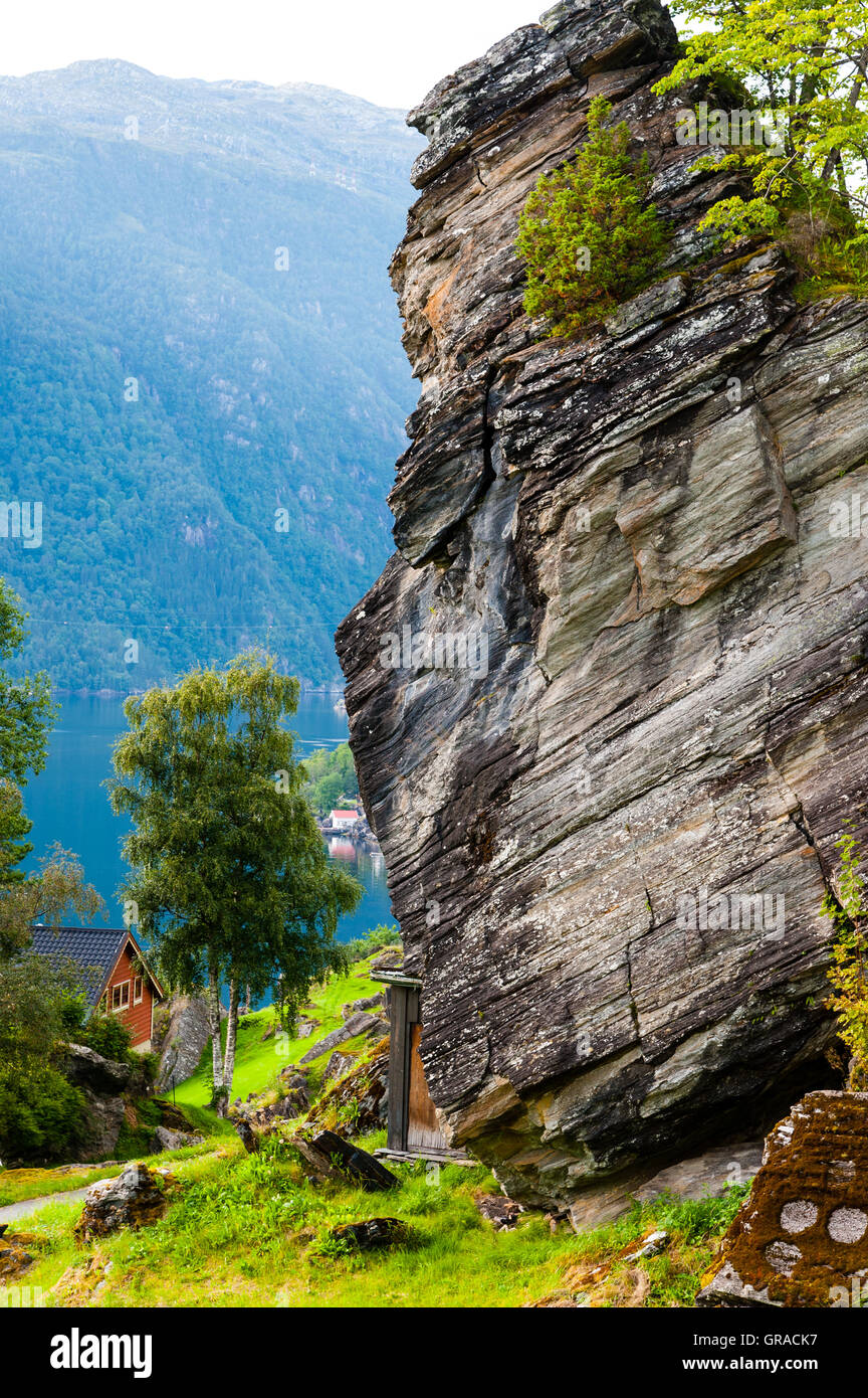 Fykse hardangerfjorden village hi-res stock photography and images - Alamy