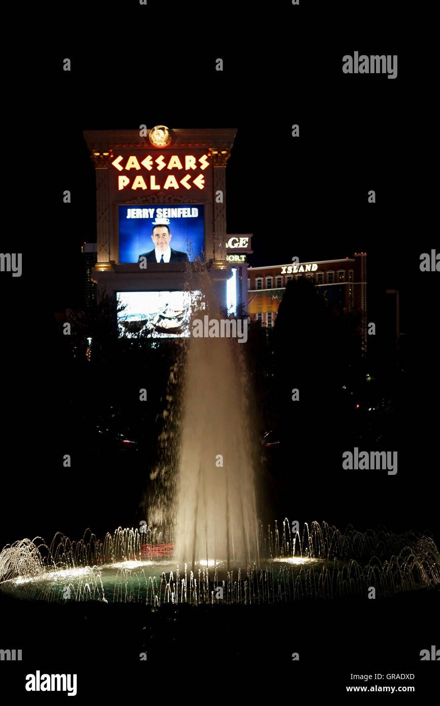 Fountain at caesars palace hi-res stock photography and images - Alamy