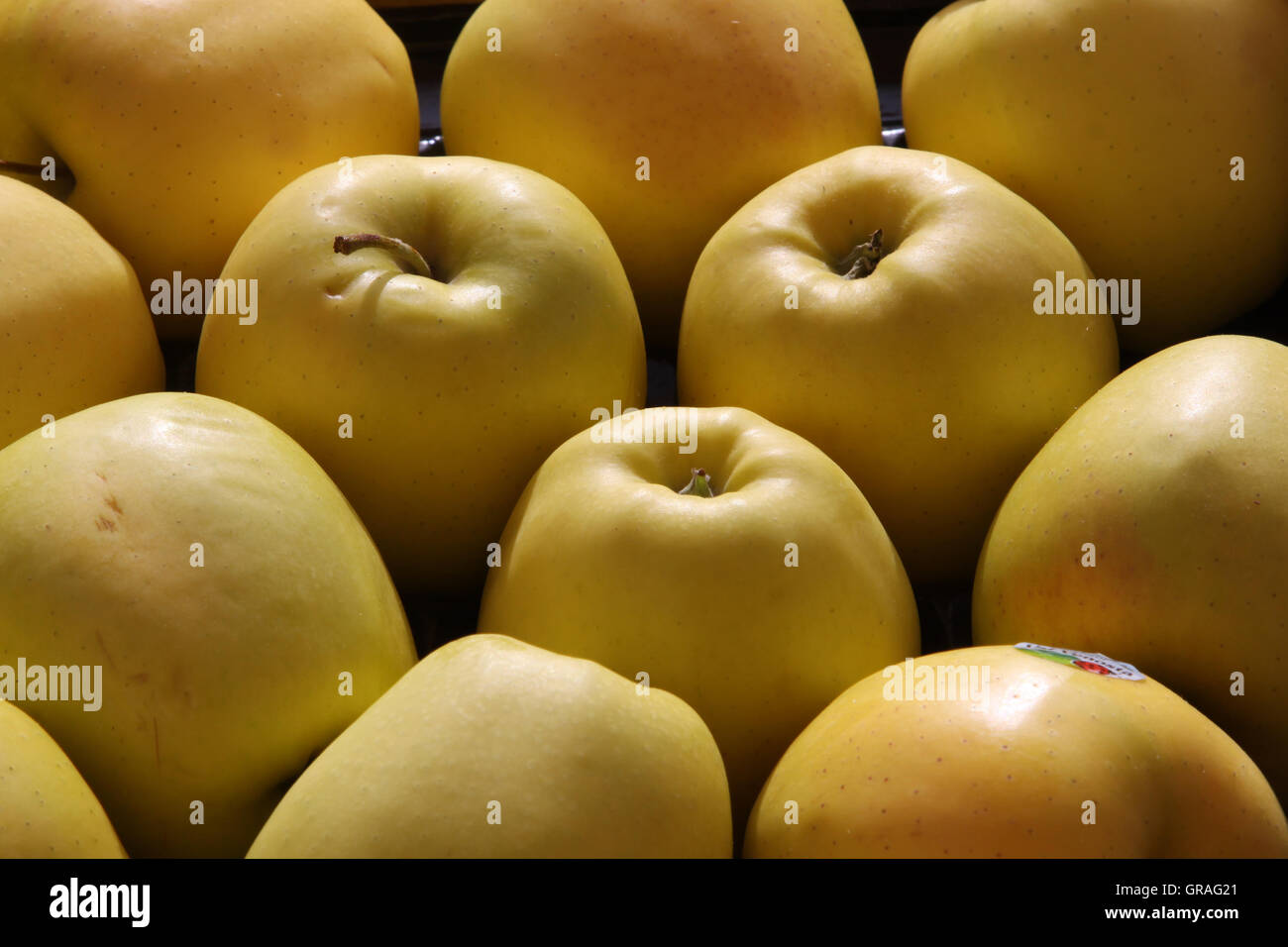 Italian Apples High Resolution Stock Photography and Images - Alamy