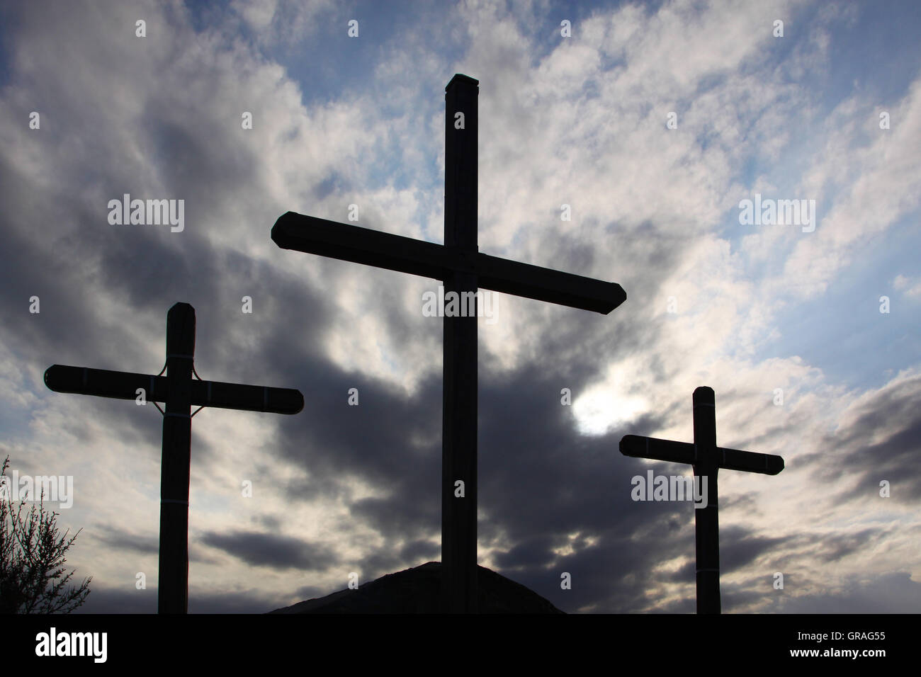 Crosses symbolism hi-res stock photography and images - Alamy