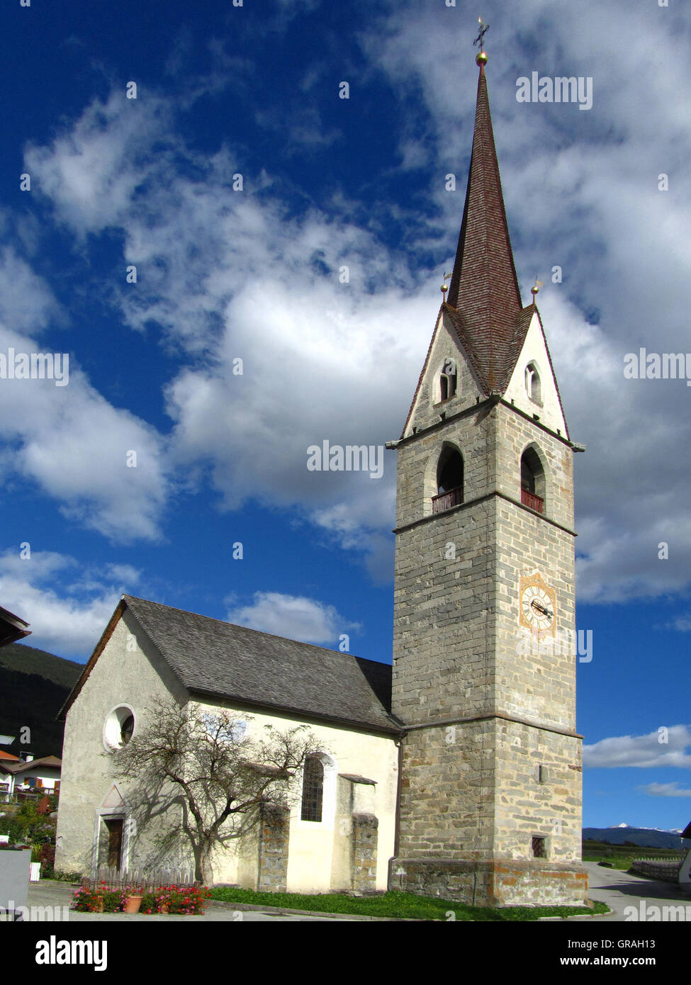 Issing hi-res stock photography and images - Alamy