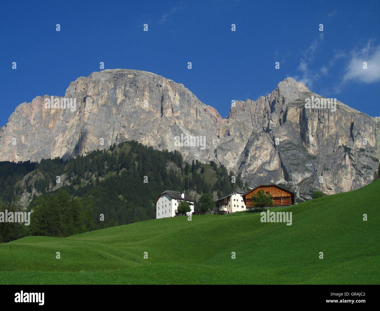 Val badia hi-res stock photography and images - Alamy