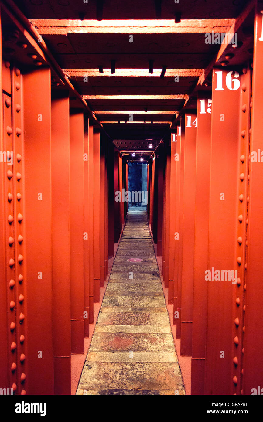 Communication structure hi-res stock photography and images - Alamy