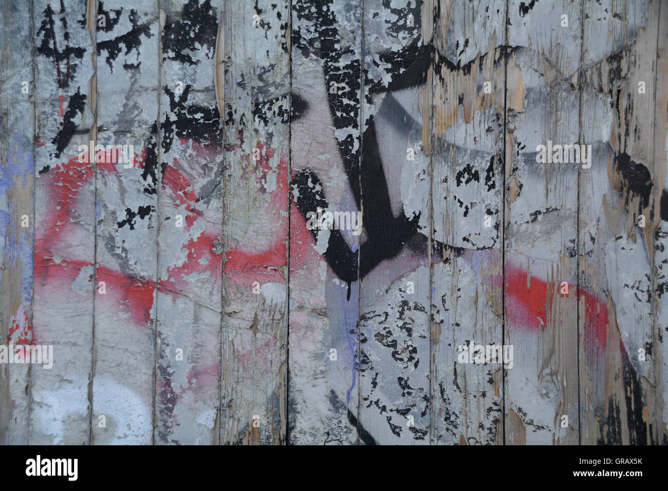 Damaged Exterior Wall High Resolution Stock Photography and Images - Alamy