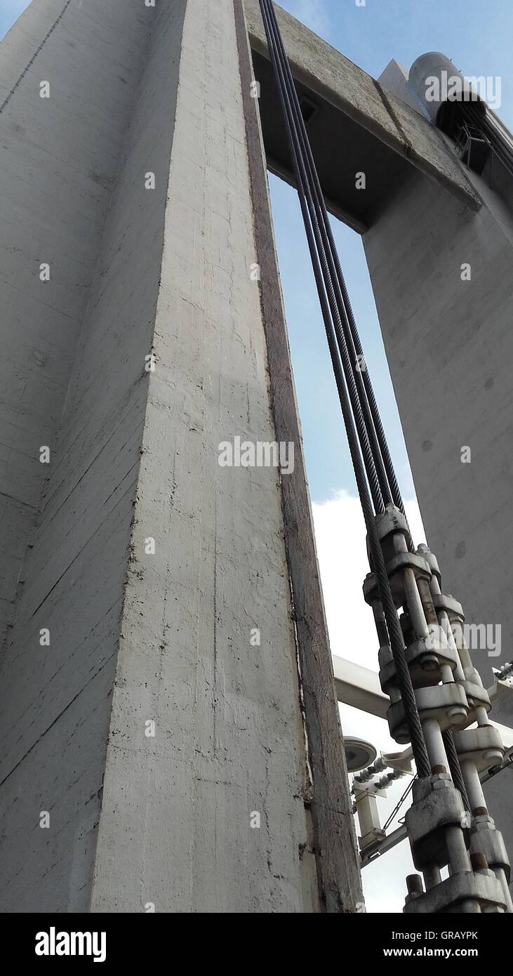 Steel Concrete Connection High Resolution Stock Photography and Images ...