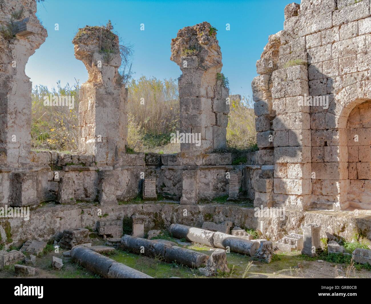 Perge Roman Baths Frigidarium Stock Photo - Alamy