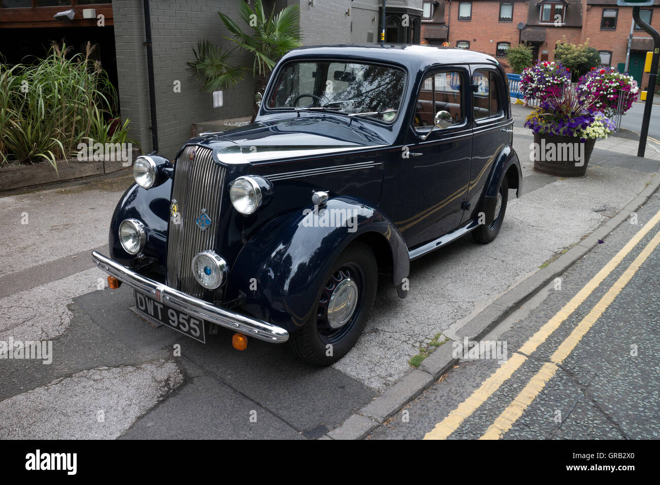 Morris 10 car Stock Photo - Alamy