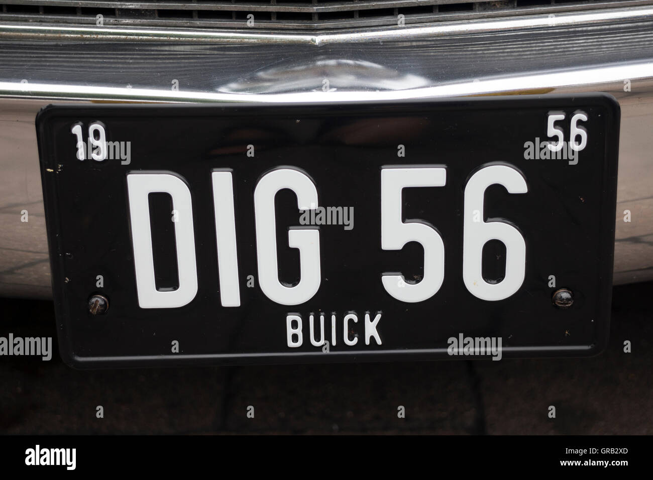 1956 buick century number plate hi-res stock photography and images - Alamy
