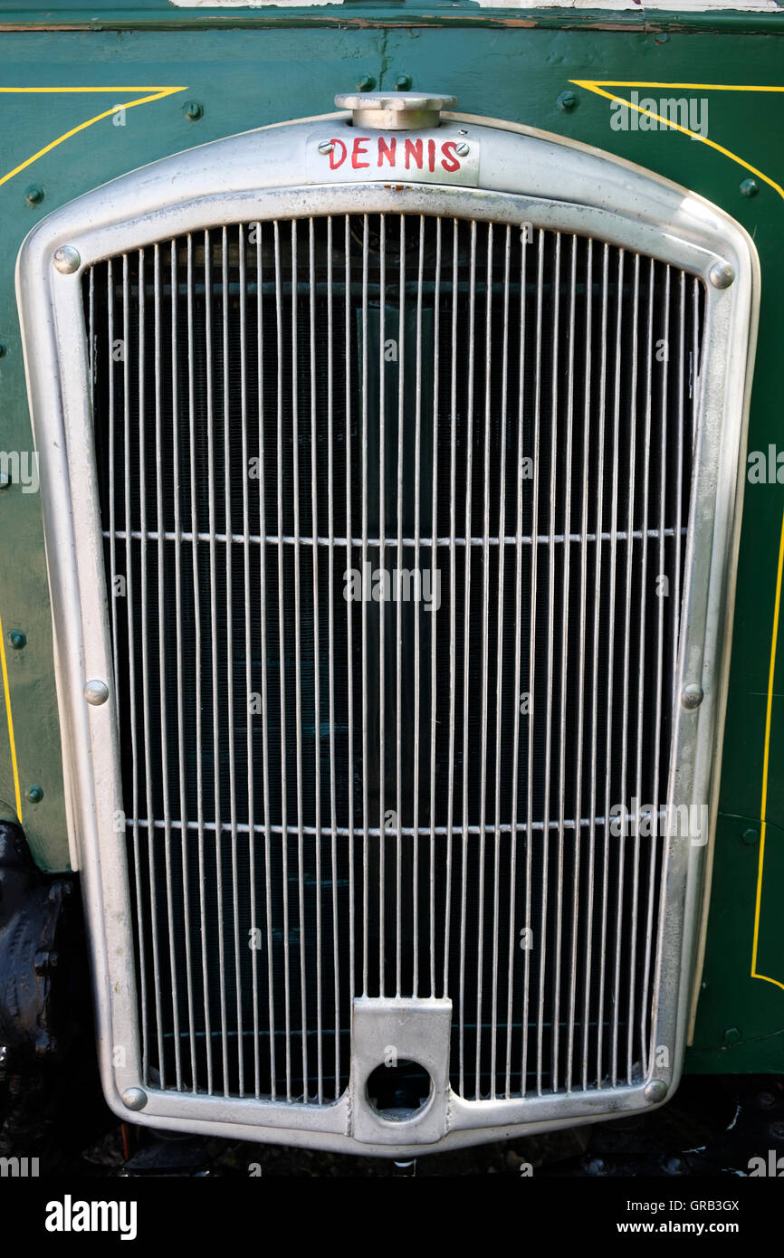 Vintage dennis truck hi-res stock photography and images - Alamy