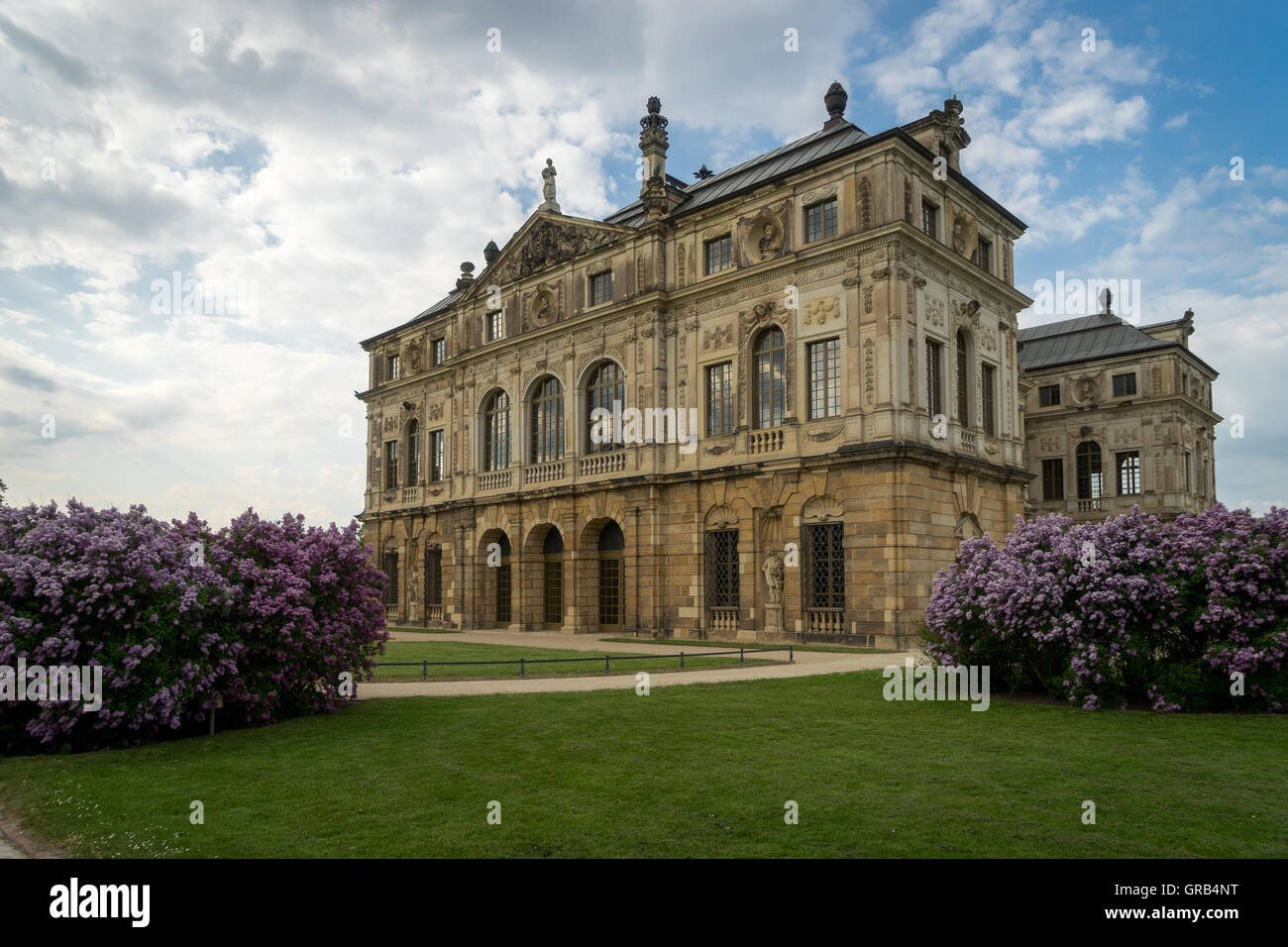 German mansion hi-res stock photography and images - Alamy