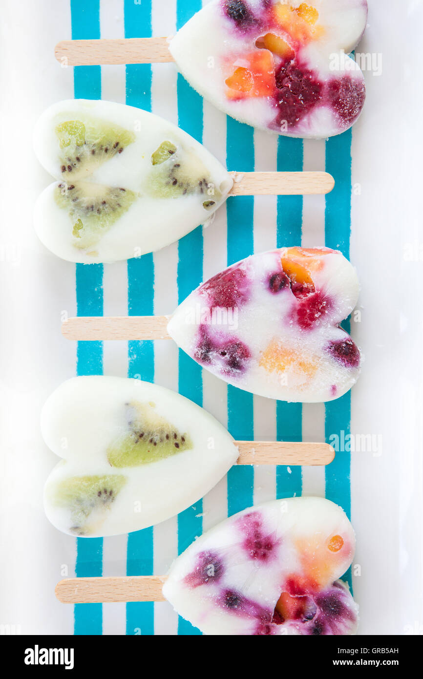 Homemade Frozen Popsicles Stock Photo - Alamy