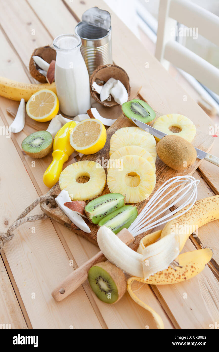 Exotic fruechte hi-res stock photography and images - Alamy