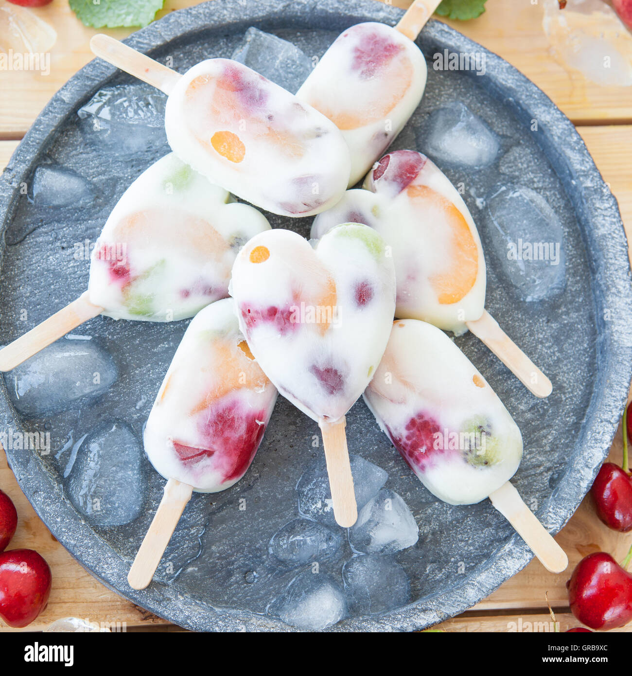 Frozen Fruit Popsicles Stock Photo - Alamy