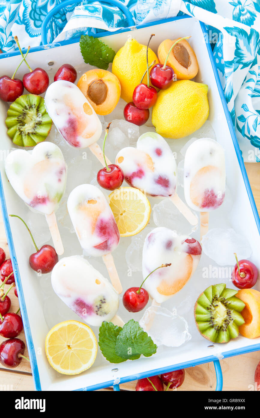 Frozen Fruit Popsicles Stock Photo - Alamy