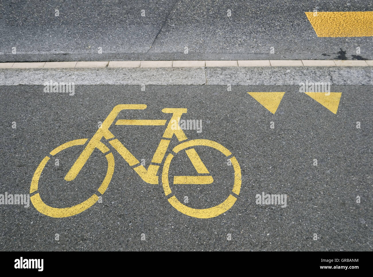 Bicycle Lane Symbol Stock Photo - Alamy