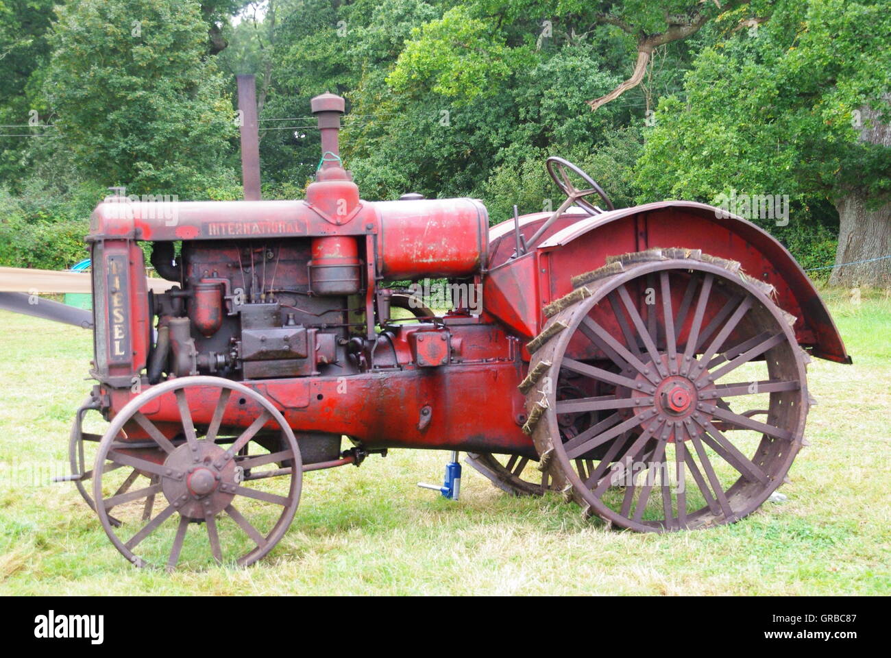Vintage tractor seat hi-res stock photography and images - Alamy