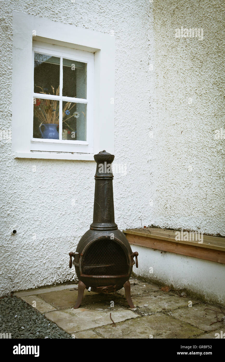 Chiminea patio hi-res stock photography and images - Alamy