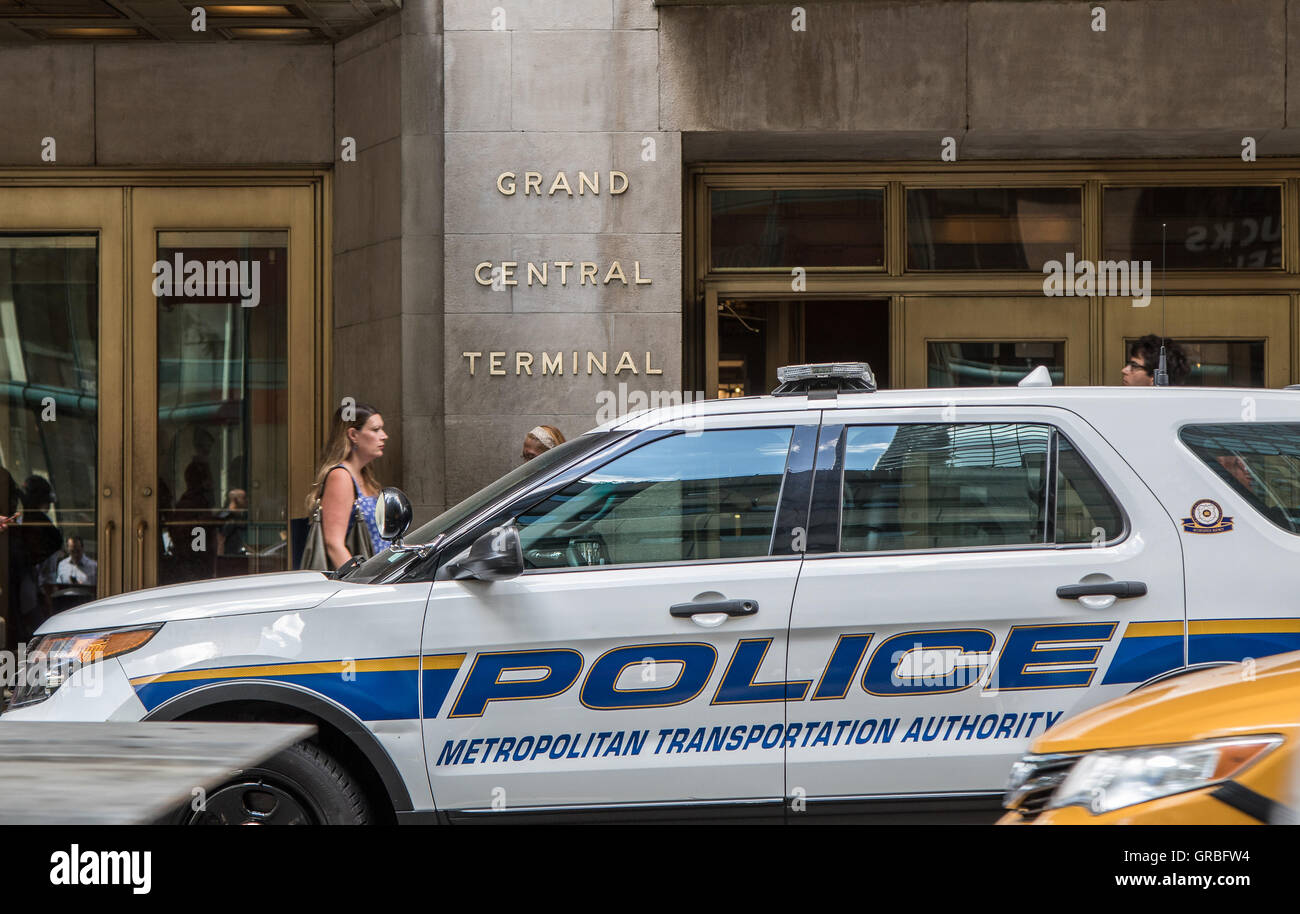 Mta hi-res stock photography and images - Alamy